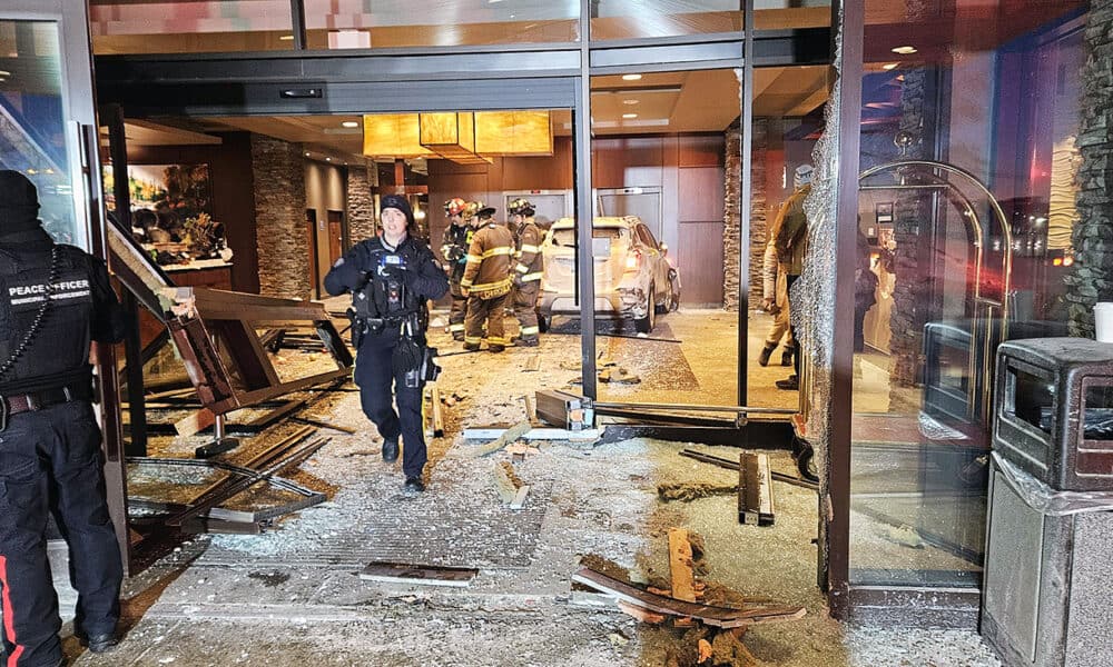 NEWS UPDATE: Car checks into hotel lobby; RCMP seize more drugs/weapons ...